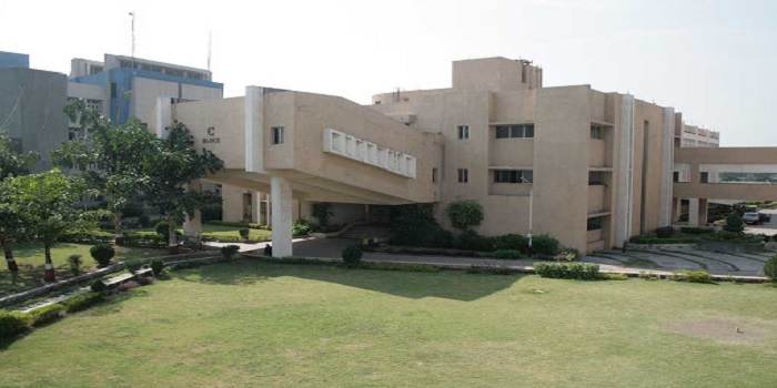 SMIMER Surat 2022-23: Admission, Courses, Fees, Cutoff